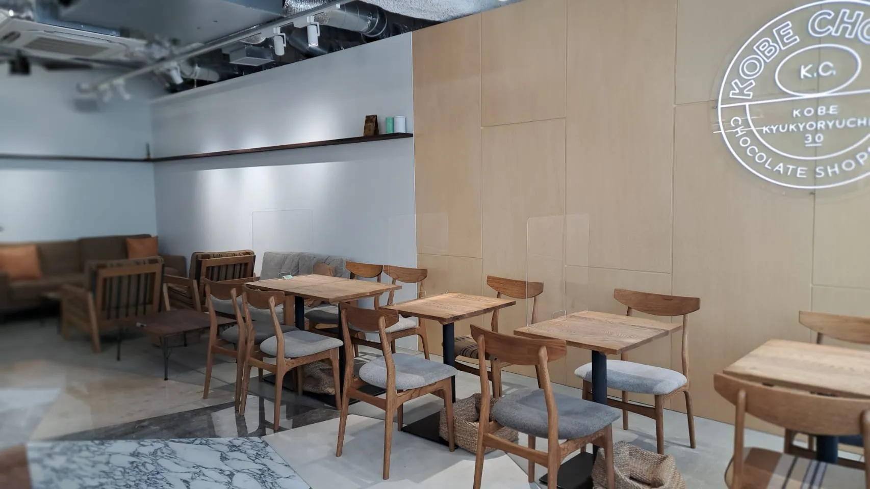 ROBOCHOを見つけに『KOBE CHOCO』へ💕 : グルメ | 神戸三宮でランチしよう！TOANETのグルメブログ